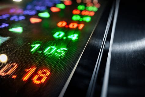 Understanding Interest Variable Vs Fixed Interest Rates For Equipment Financing Team