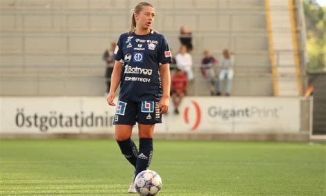 Cornelia Kapocs Hot Soccer Girls