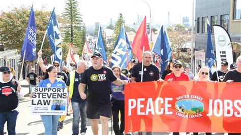 外媒：澳大利亚数千人集会，抗议一港口被作为核潜艇基地“首选地”三国美英国际