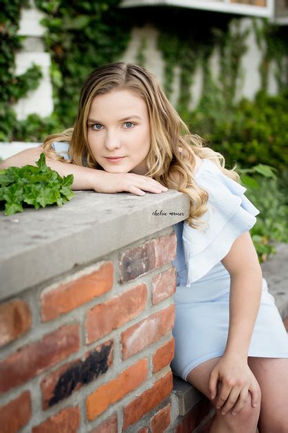Chloes Senior Session Metro Detroit Senior Photographer Chelsie