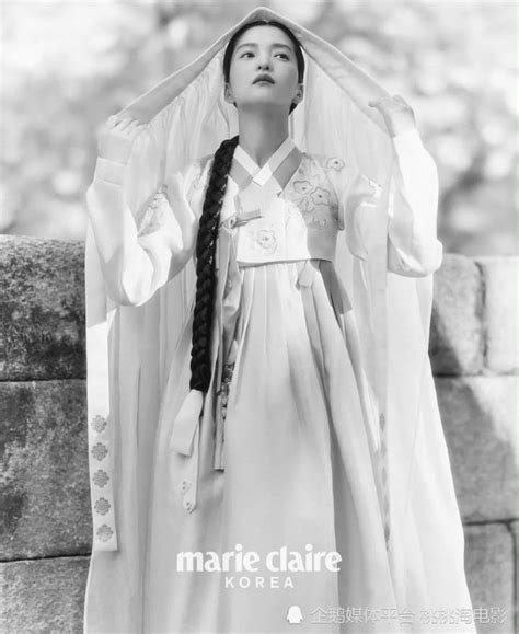 美翻金泰梨marie claire开年刊大片身着传统服饰唯美如画 腾讯新闻