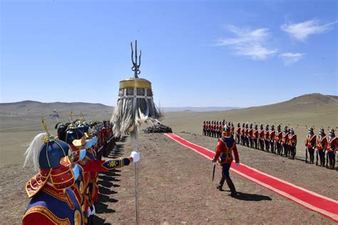 ФОТО Бүх цэргийн Их хар сүлдийг цэнгүүлэх тайлгын ёслол боллоо