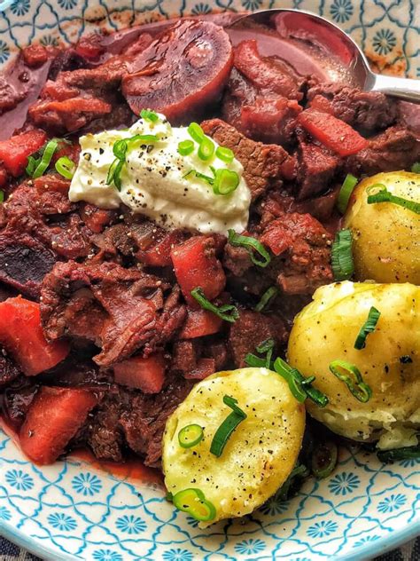 The Generals Beef And Beetroot Stew Angus And Oink