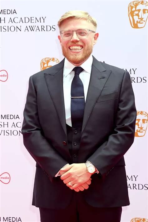 Masked Singer Viewers Baffled As Rob Beckett Unveils Himself As