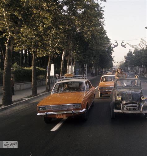 تصاویر سفر به ایران قدیم؛ تاکسی‌های تهران قبل از انقلاب