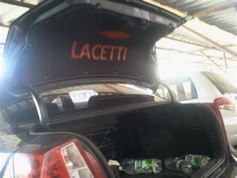 обшивка крышки багажника — Chevrolet Lacetti Sedan, 1,6 л, 2006 года ...