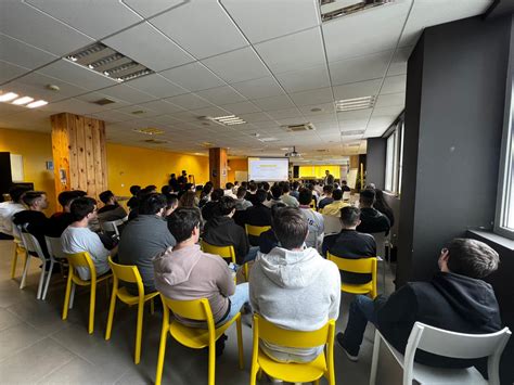 El pleno empleo en Ciberseguridad y Python atrae a los jóvenes profesionales