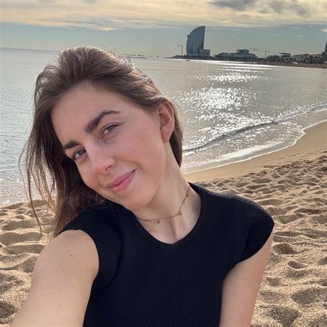 Patrycja Wojda Młodszy Specjalista Ds Obsługi Dealerskiej Mercedes