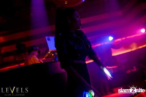 Sex On The Beach At Levels Club Sukhumvit 11 Siam2nite