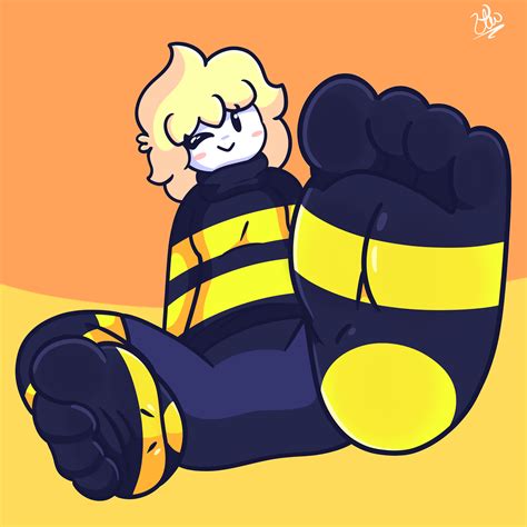 Hooman Beberly Socked Foot Tease By Thekinkyowl On Deviantart
