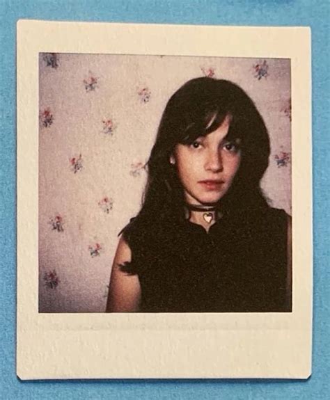 Cailee Spaeny In Priscilla Sofia Coppola Beatiful People Sofia