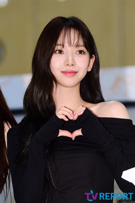 [t포토] 카리나 요정의 하트