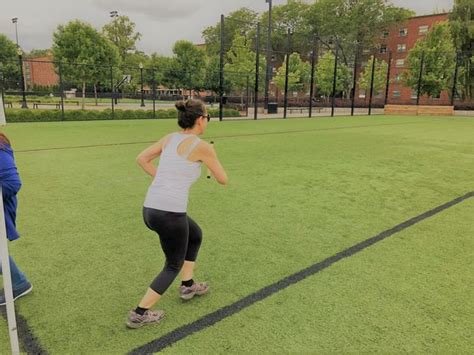 Foto De Hot Milf In Yoga Pants Exercising