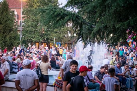 С курбан и молебен за здраве откриха панаирните дни в Оряхово снимки