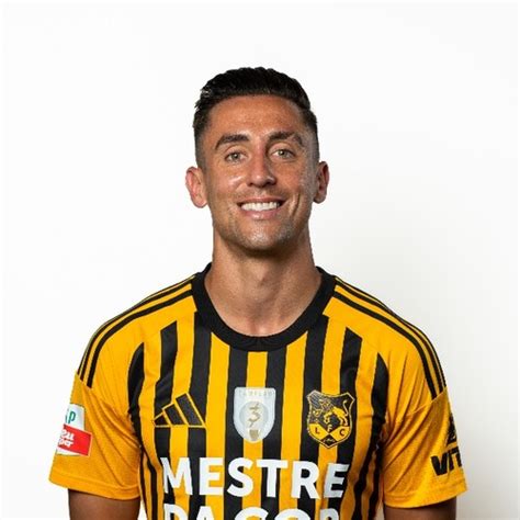 Players Who Played In Benfica And Milan