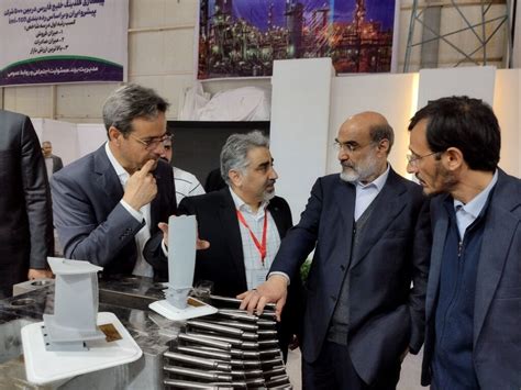 Taba بازدید جناب آقای دکتر علی عسگری از غرفه تابا در نمایشگاه پتروشیمی D8 A8 D8 A7 D8 B2 D8