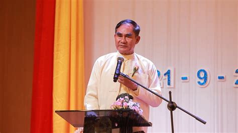 ချယ်မေမေတို့ရဲ့ ချစ်ရပါသော၊ လိမ္မာလွန်းသော၊ အမြဲကူညီတတ်သော၊ ဘယ်သူ့ကိုမ