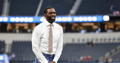 Randy Moss Reacts To Video Of Vikings Pregame Tribute After Wrs Cancer Diagnosis News