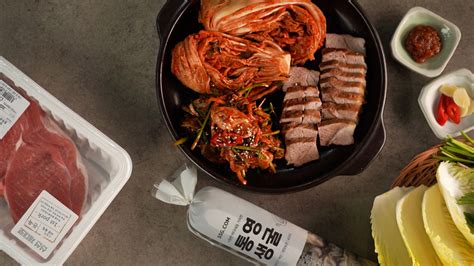 김장 김치와 함께 즐기는 수육 삼합