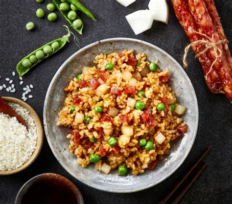 白萝卜香肠烩饭 小美食谱中心