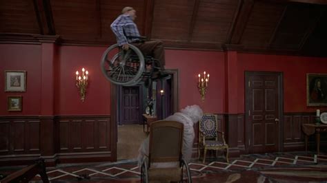 Scary Movie 2 2001