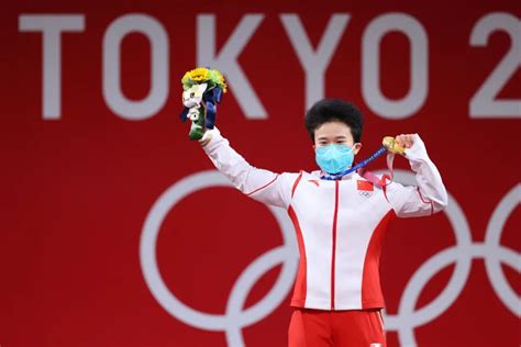 中国选手斩获第二金，祝贺侯志慧！澎湃号·媒体澎湃新闻 The Paper