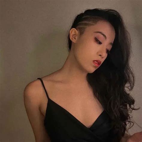 20 Female Side Shaved Hairstyles