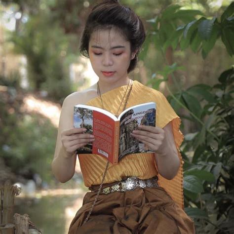 ការ បកស្រាយ អំពីបញ្ហាជីវភាពនិង ស្វាមី ជា ទាហាន ដែលបានបាត់ខ្លួនពីបងស្រី ចាន់ សុភាព អ្នកភូមិ