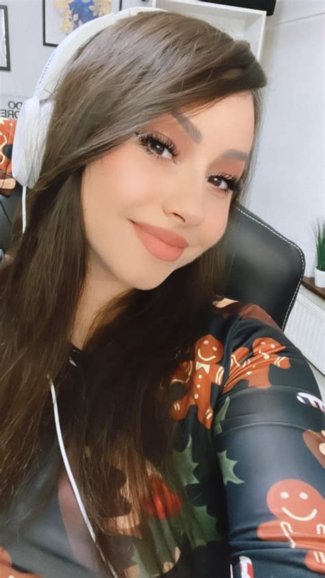 Getting😍prettier💖everyday😘 Rbunnygirl