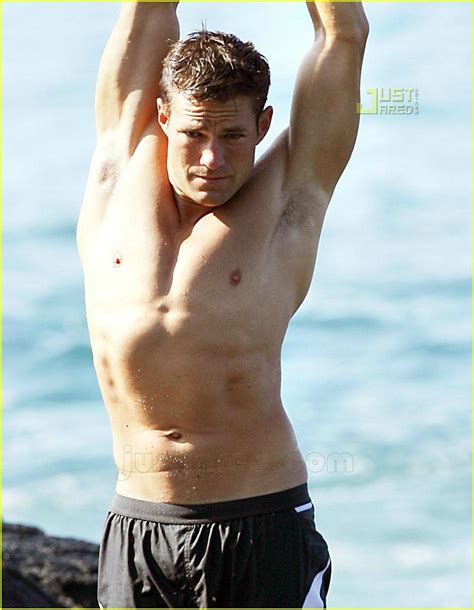 Andy Baldwins Juggling Act Photo 675781 Photos Just Jared