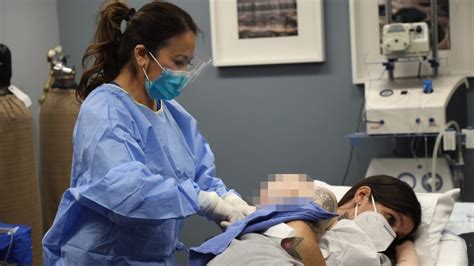 Dr Pimple Popper Talks New Season Of Tlc Show Abc News