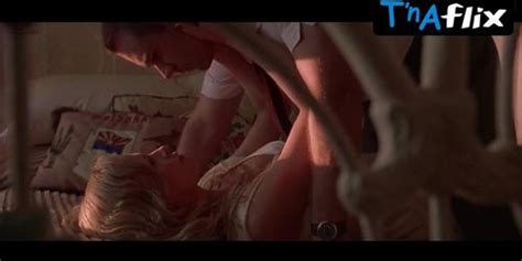Kim Basinger Breasts Scene In La Confidential