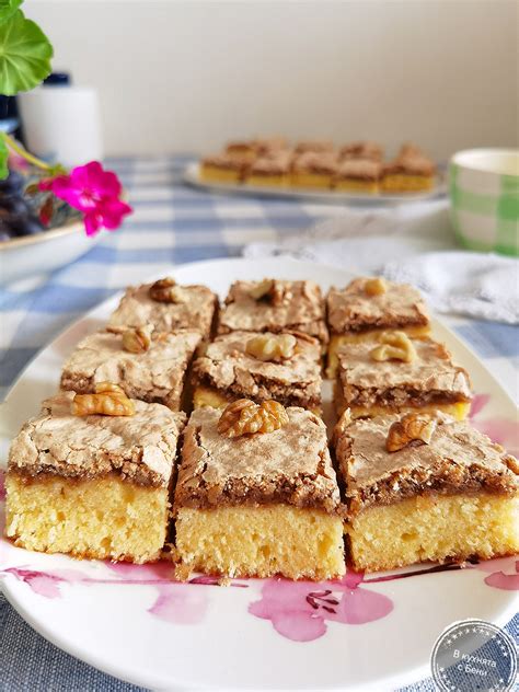 Френски сладкиш с орехова глазура В кухнята с Бени