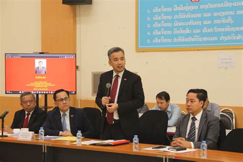 Mpt ປະທານສະພາແຫ່ງຊາດ ລົງເຄື່ອນໄຫວຢ້ຽມຢາມ ສູນອິນເຕີເນັດແຫ່ງຊາດ ກະຊວງເຕັກໂນໂລຊີ ແລະ ການສື່ສານ