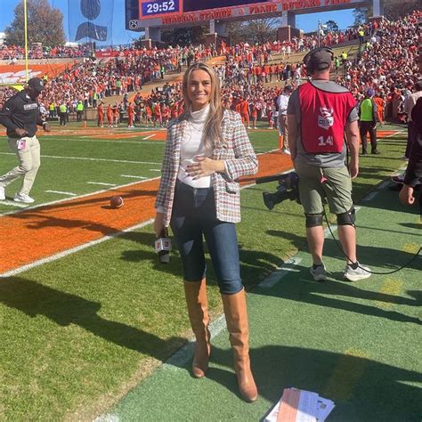 Molly Mcgrath Bio Age Dob Appearance Body Measurements Bikini