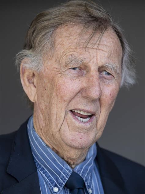 julie singleton has split from partner leon christianakis daily telegraph