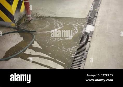 Riser Pipe Stock Videos And Footage Hd And 4k Video Clips Alamy