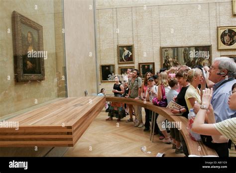 Erfolgte Die Mona Lisa Im Louvre Museum In Paris Frankreich Stockfotografie Alamy