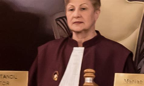 Își Va Exprima Livia Stanciu Recunoștința Față De Traian Băsescu Q Magazine