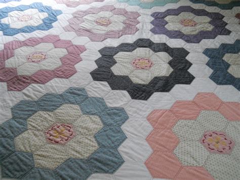 Making A Patchwork Quilt ThriftyFun