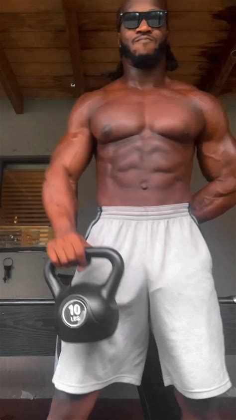 Short Bulge Compilation Thisvid Com