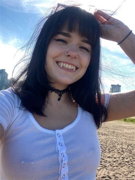 Tanlines And Pokies Rpokies