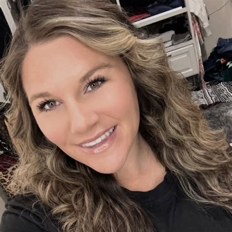 Jess Jessann31 • Threads Say More