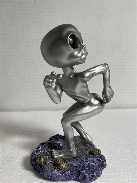 Vintage Gray Alien Ufo Roswell Figurine 4685971775