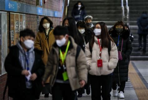 하루 앞둔 실내 마스크 착용 의무 해제 뉴시스pic 파이낸셜뉴스
