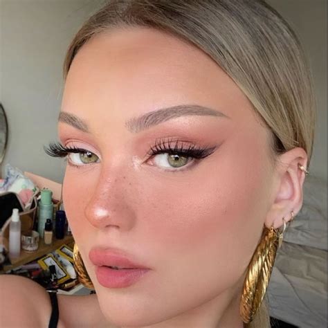 𝙰𝚜𝚑𝚕𝚎𝚢 Ashleychampagne • Instagram Photos And Videos