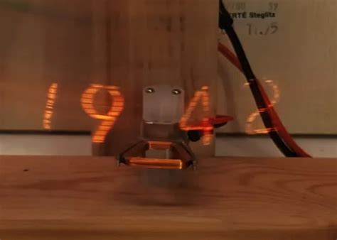 Arduino Pendulum Pov Nixie Tube Clock Geeky Gadgets