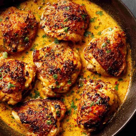 Crispy Skillet Chicken Thighs Best Therecipesmom