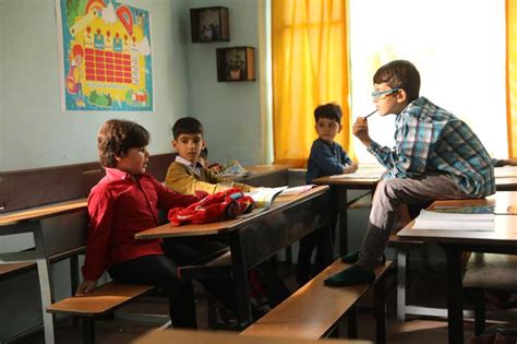 تصویر دانش آموزان در کلاس