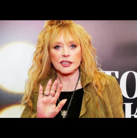 Рус ангел Алла Пугачова показа как се е променила нейната 9 годишна дъщеря феновете са във